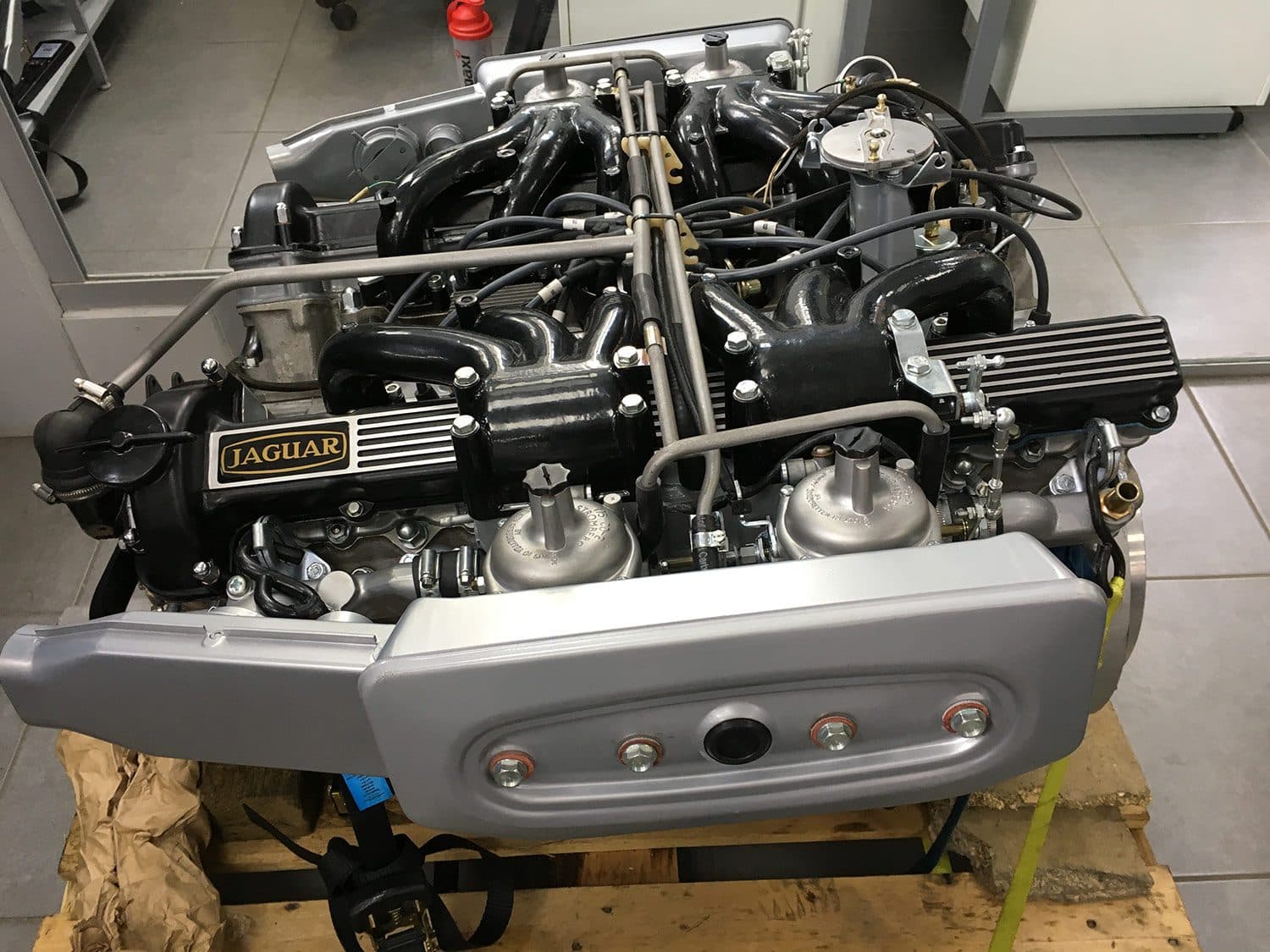 More E-Type engine pictures - Bridge Classic Cars