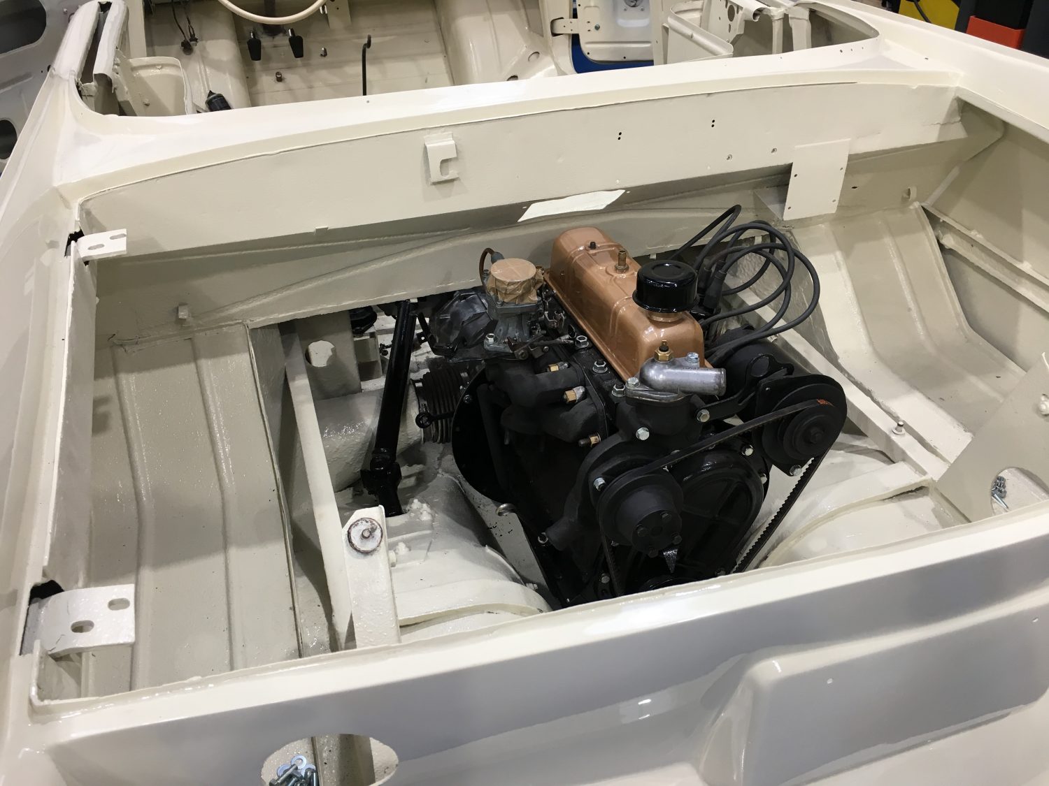 Re-fitting the Amphicar engine - Bridge Classic Cars