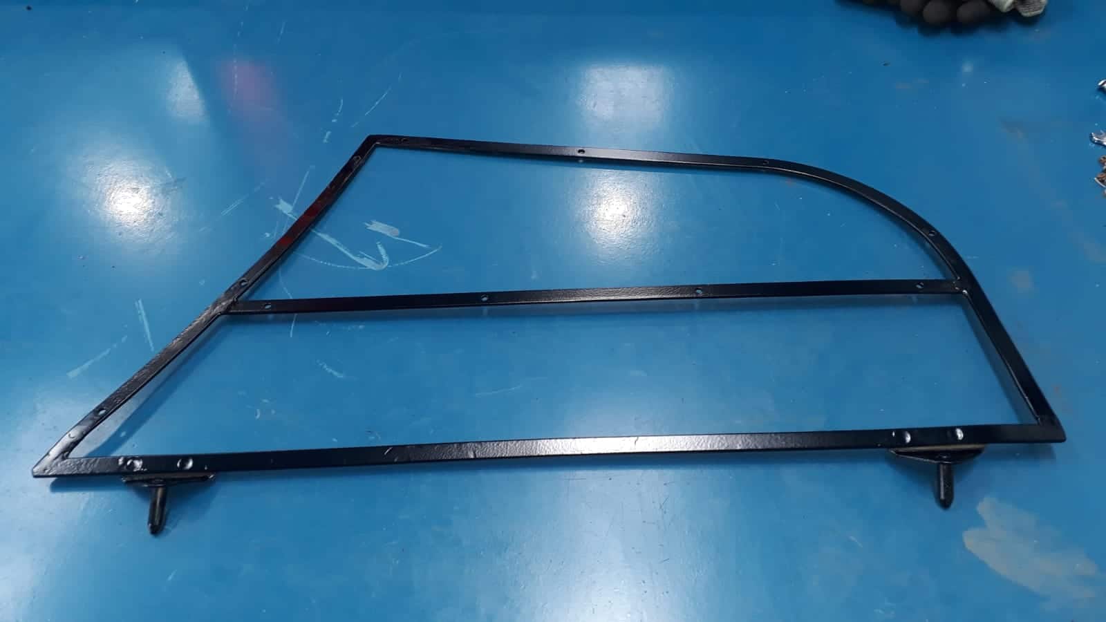 Restoring the window frames and hood cover - Bridge Classic Cars