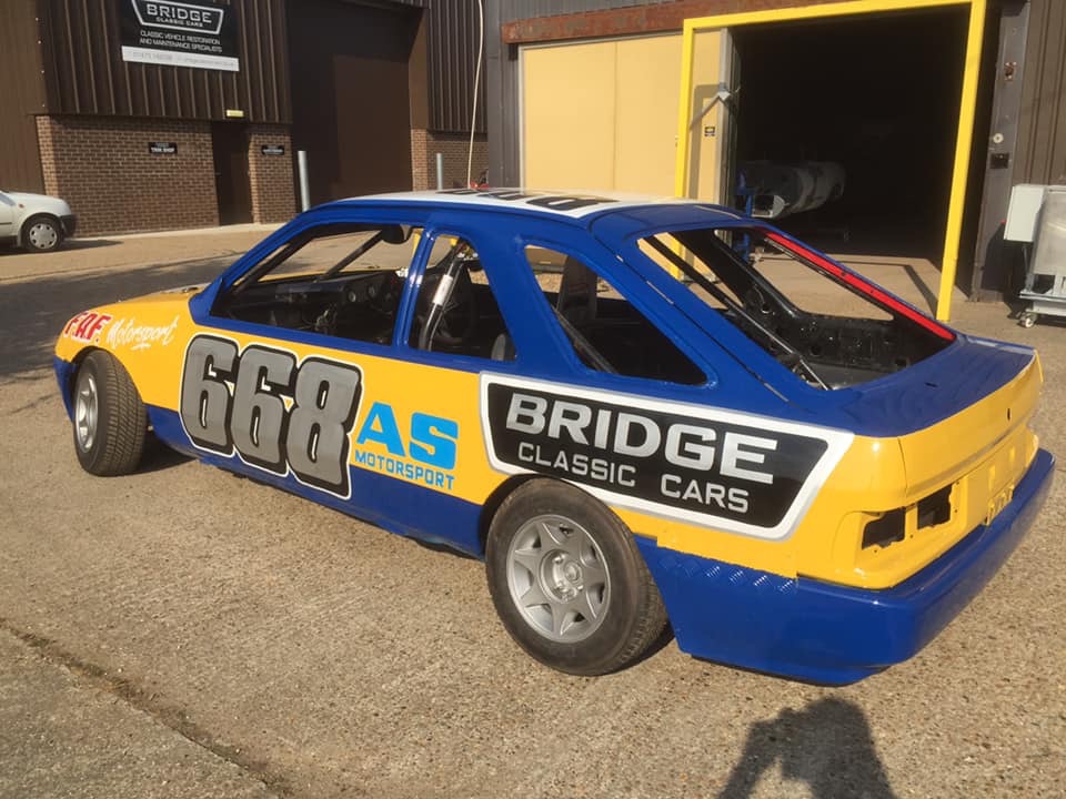 Ady and Andrew: Race Preparation - Bridge Classic Cars