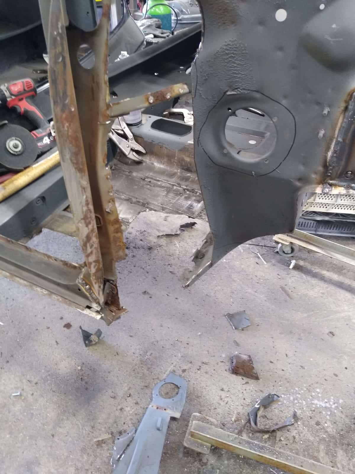 Progress is being made on our 1996 Mini body shell - Bridge Classic Cars