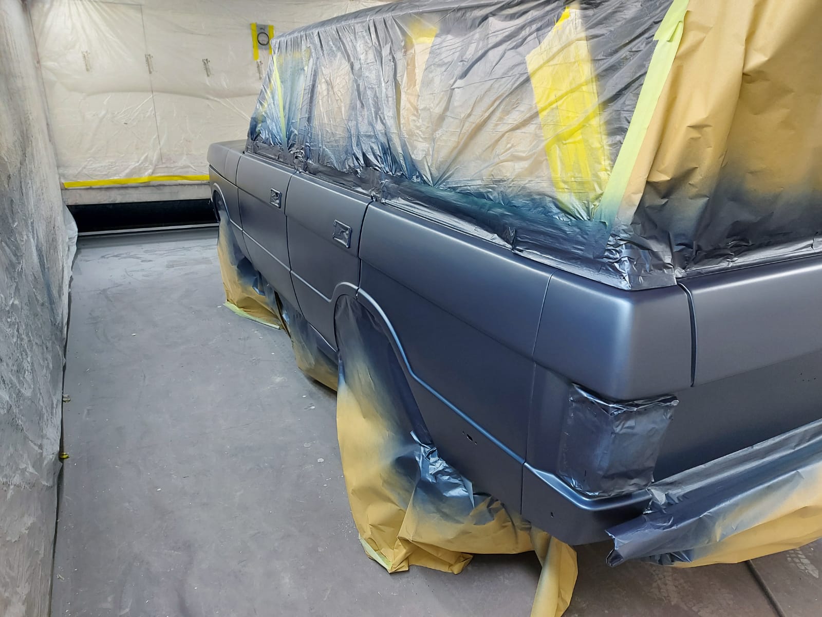 Range Rover Is Looking Shiny And New - Bridge Classic Cars