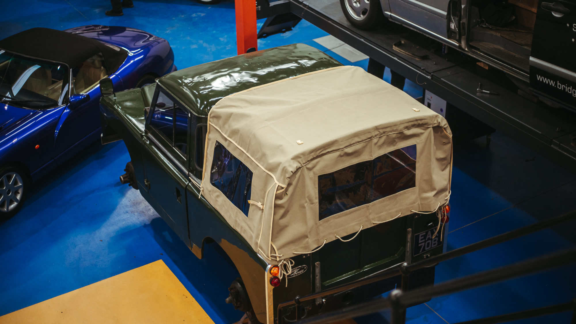 Land Rover Amendments - Bridge Classic Cars